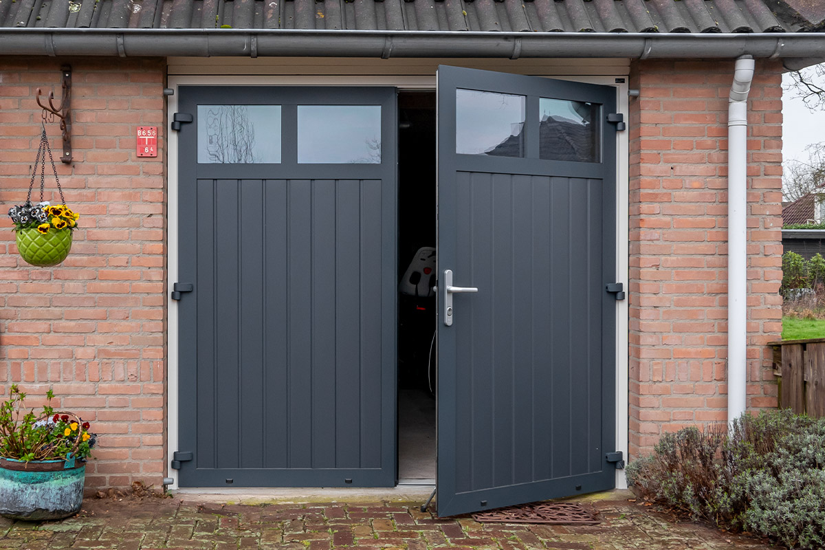 Garagedeuren op maat gemaakt | Ambassa